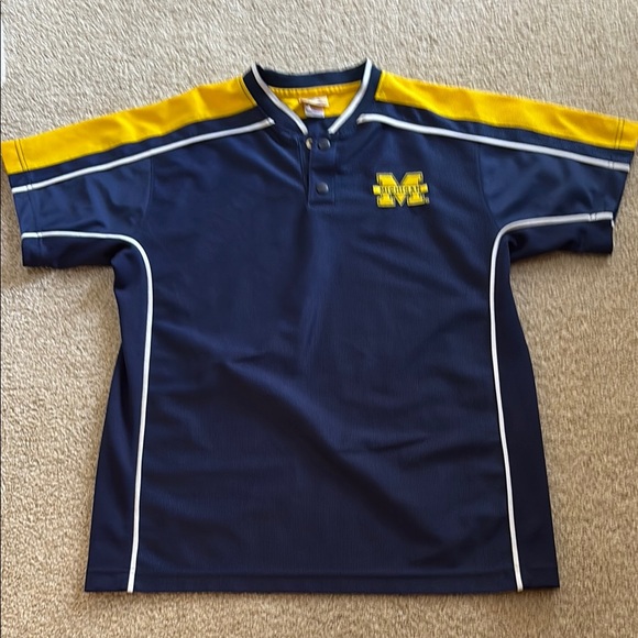 professional sports club | Shirts & Tops | Michigan Navy And Yellow ...